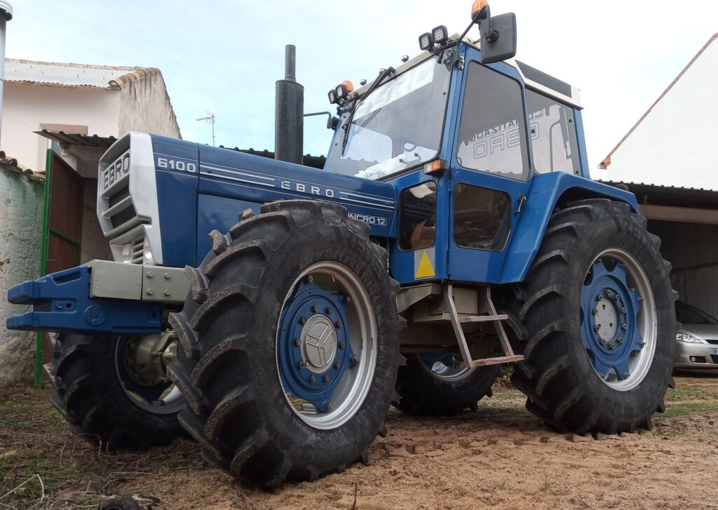 Conoce la ficha técnica del tractor ebro 6100